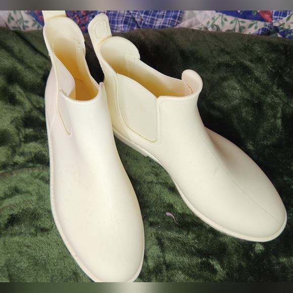 Shoes | White Short Rain Boots Size 95 | Poshmark